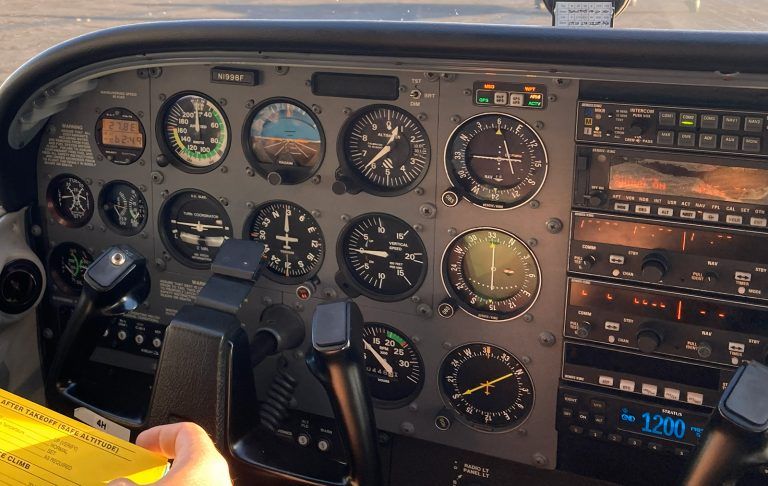 What is a Vertical Speed Indicator and How Does It Work? - Spartan ...